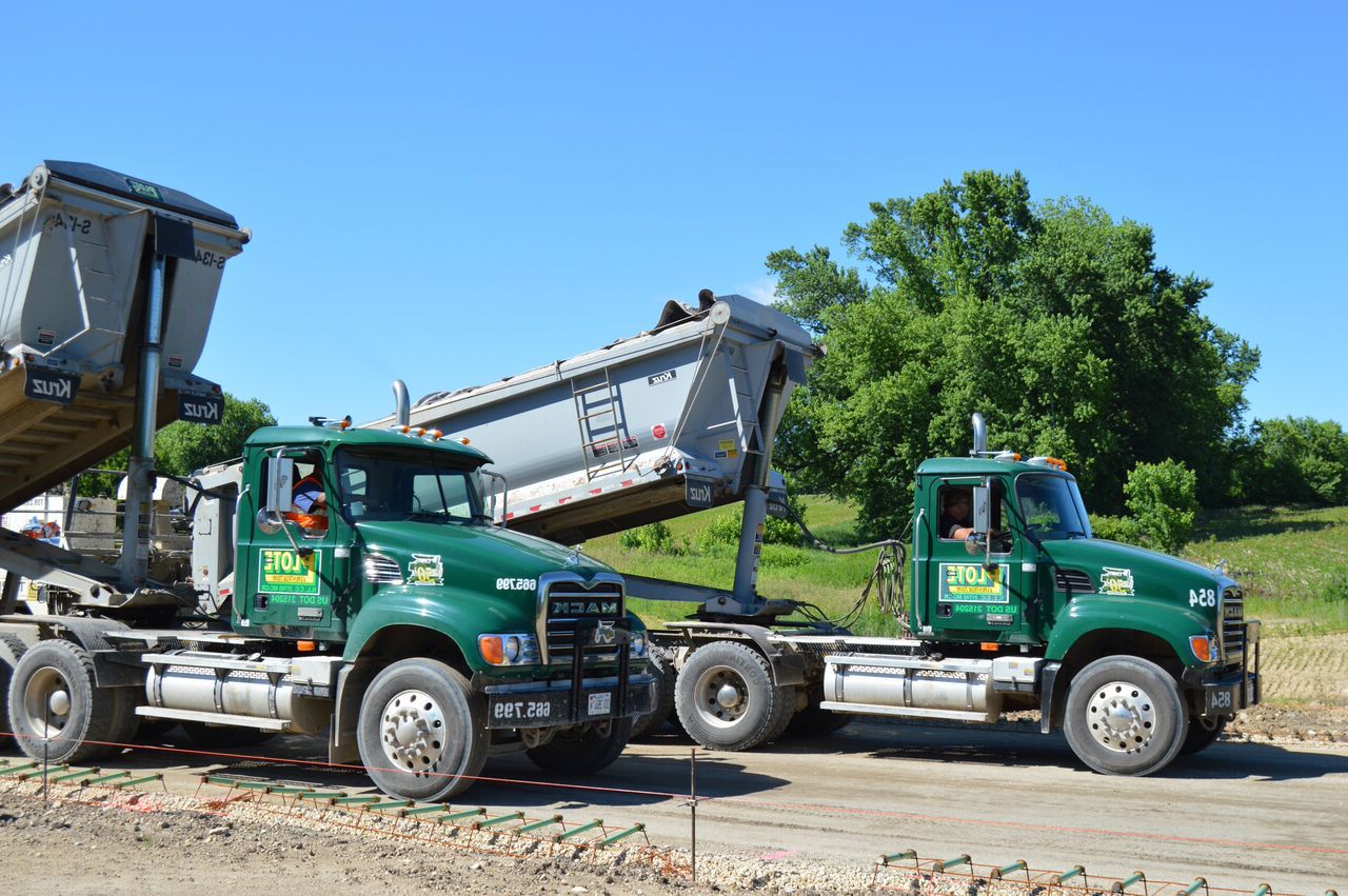 About Us Section Image - Plote Construction Inc.